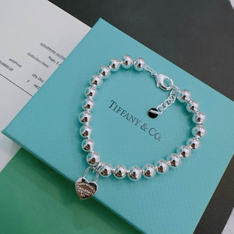 Tiff Heart Bracelet – AE DOLLHOUSE